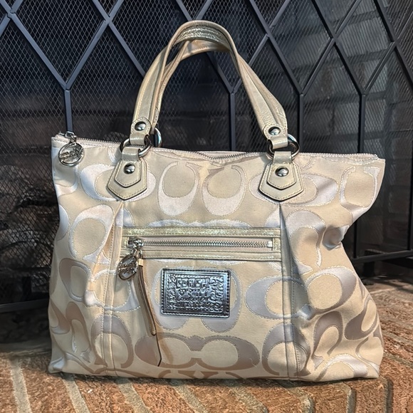 Coach | Bags | Coach Poppy Secret Admirer Signature Tote In Metallic ...